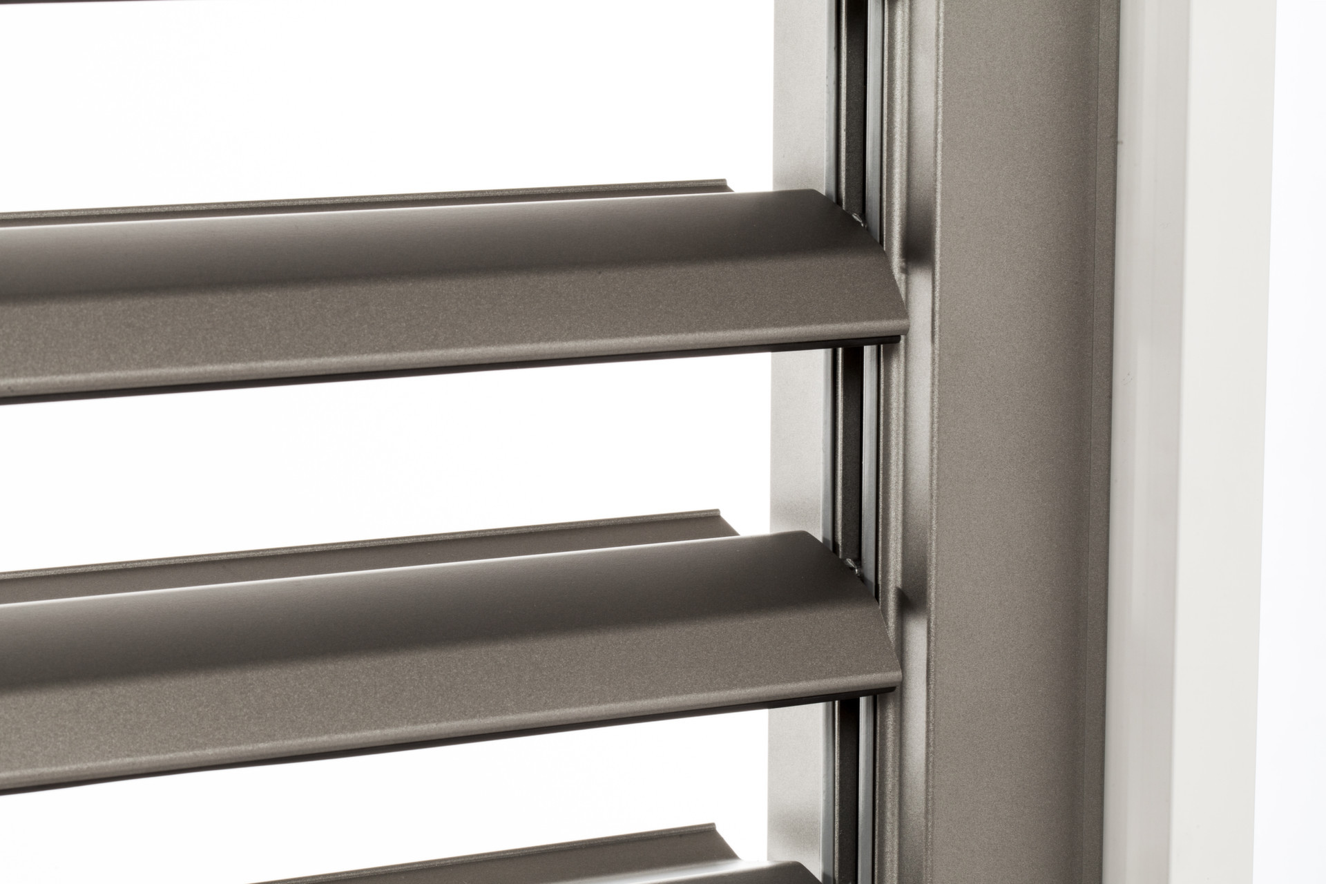 Self supporting Louver Systems (LUME) | Sunshield Unique Louvers