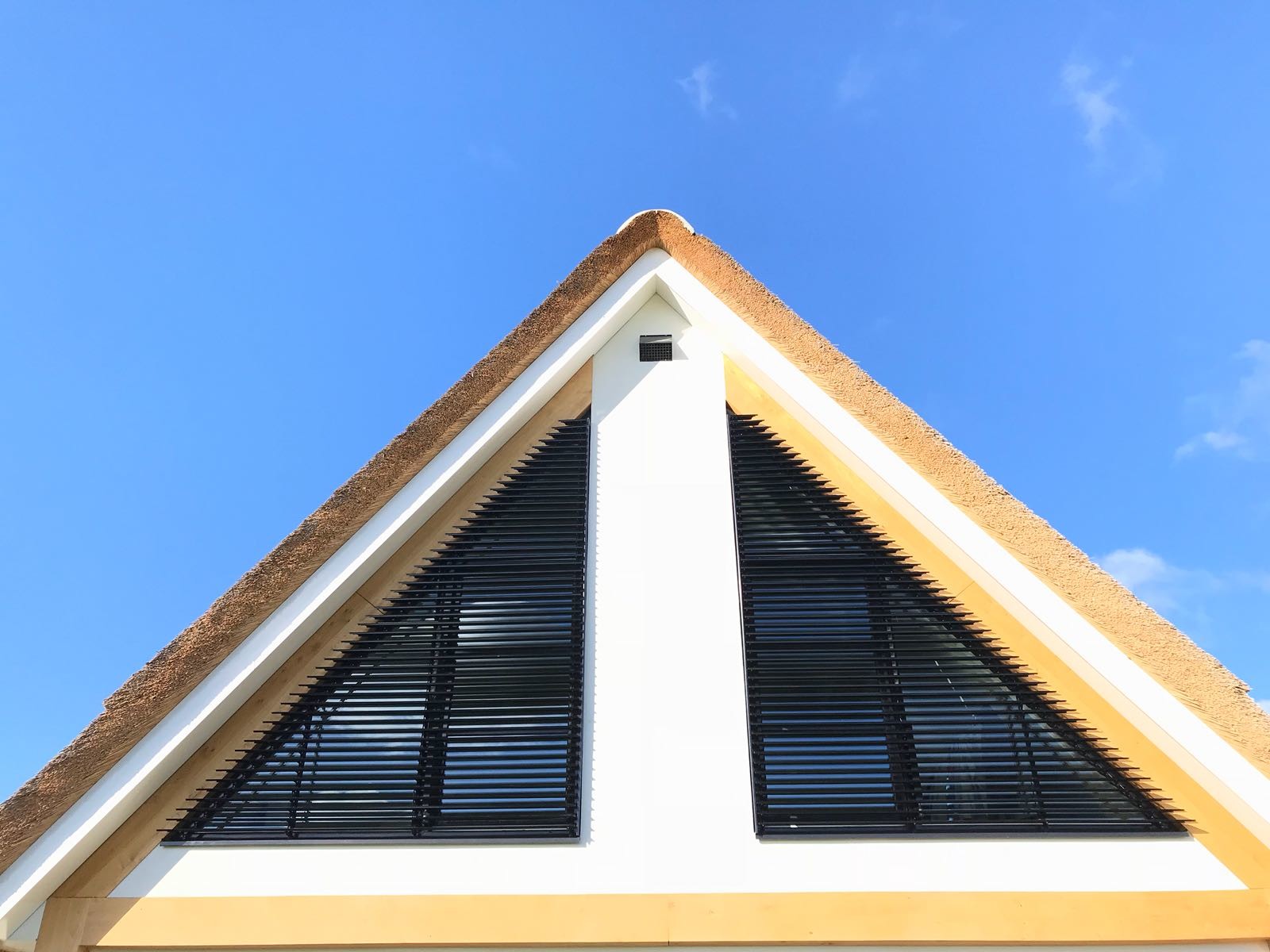 Triangle, 88E Louver, Tiel, NL | Sunshield Global