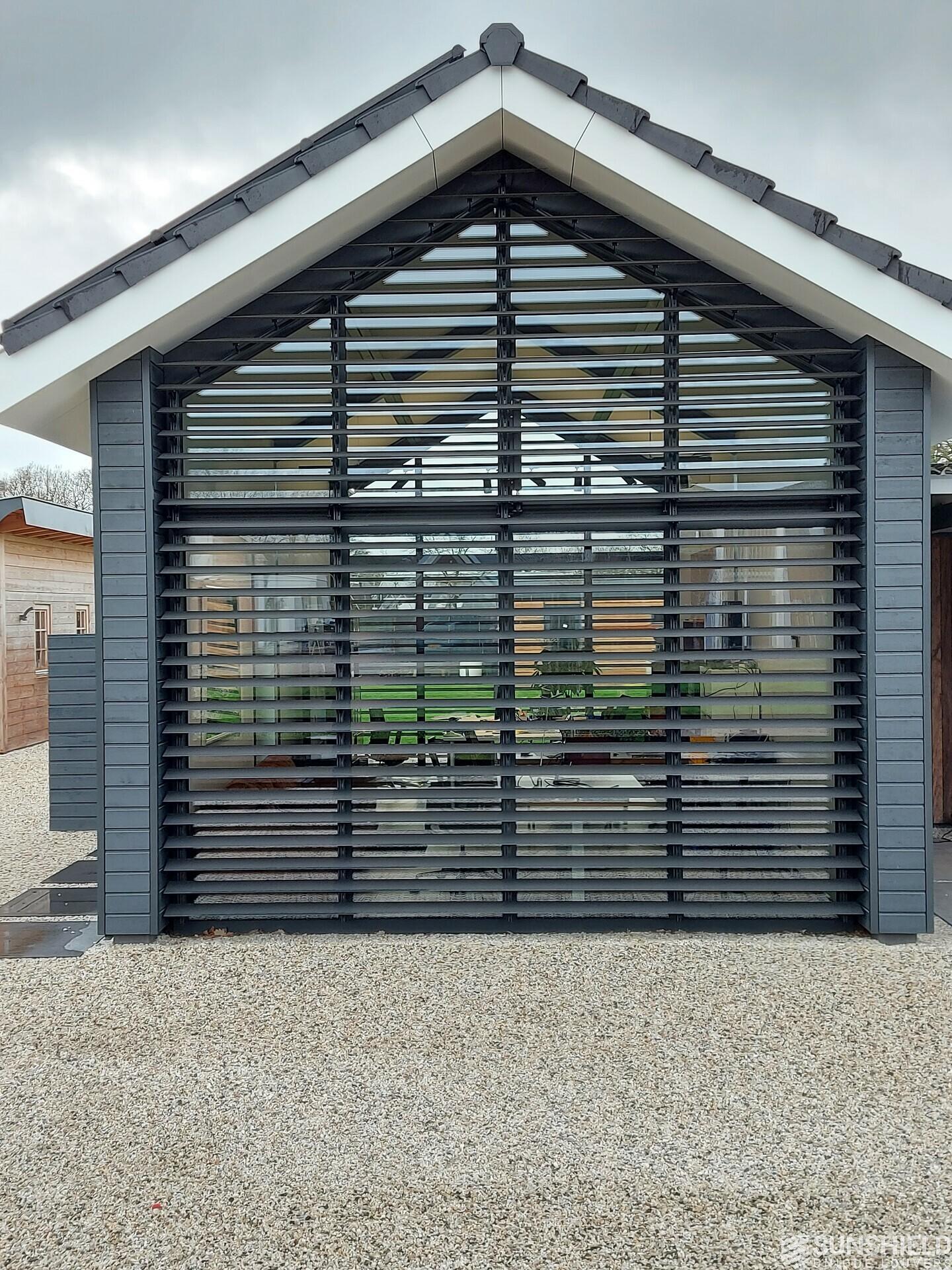 Multiple louvers, 107E, 150E, Private home, Gemert, NL | Sunshield Global
